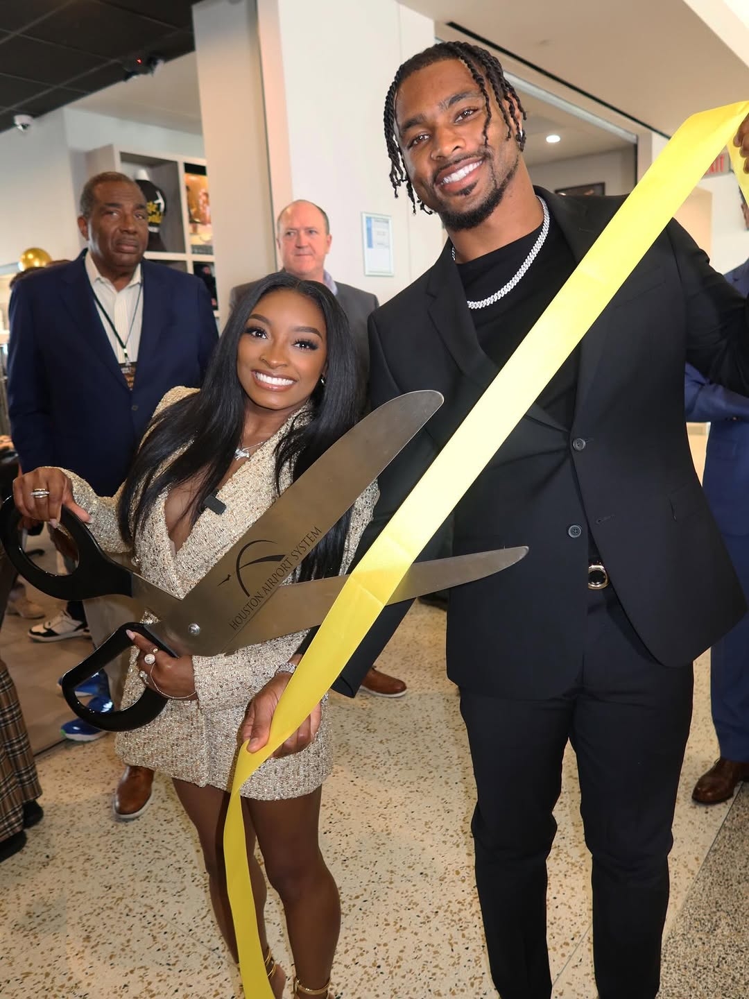 Simone Biles Opens ‘Taste of Gold’ Restaurant at Houston Airport - Yall ...